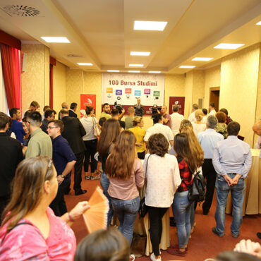 Rreth nesh - Fondacioni Hafiz Ali Korça